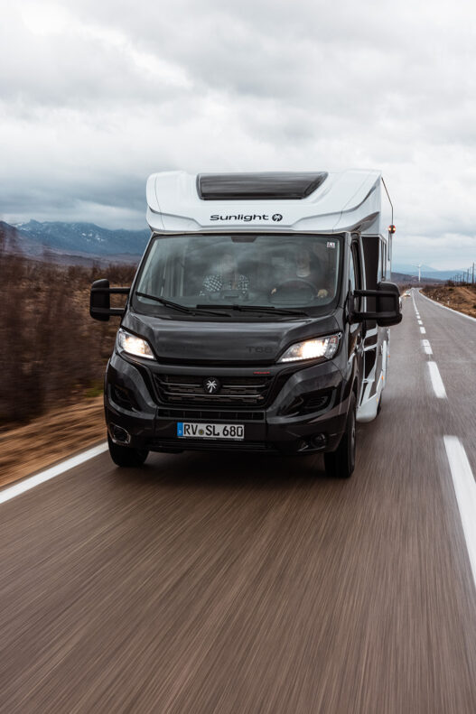 Low Profile motorhomes Adventure - Sunlight