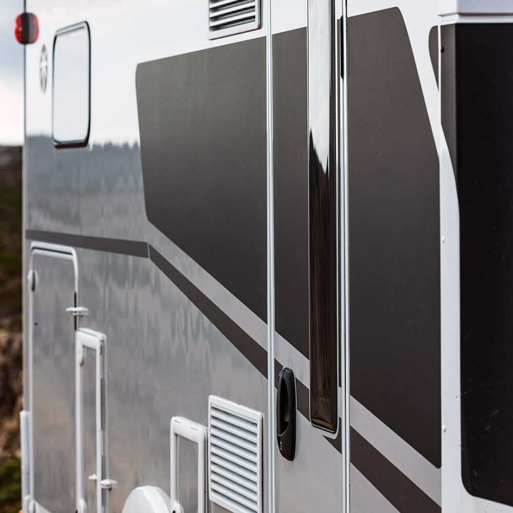 Low Profile motorhomes Adventure - Sunlight